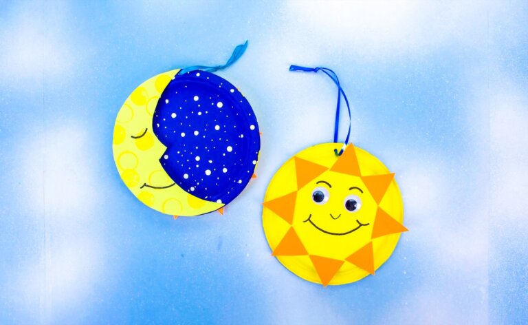 Sun and Moon Craft - Super Simple