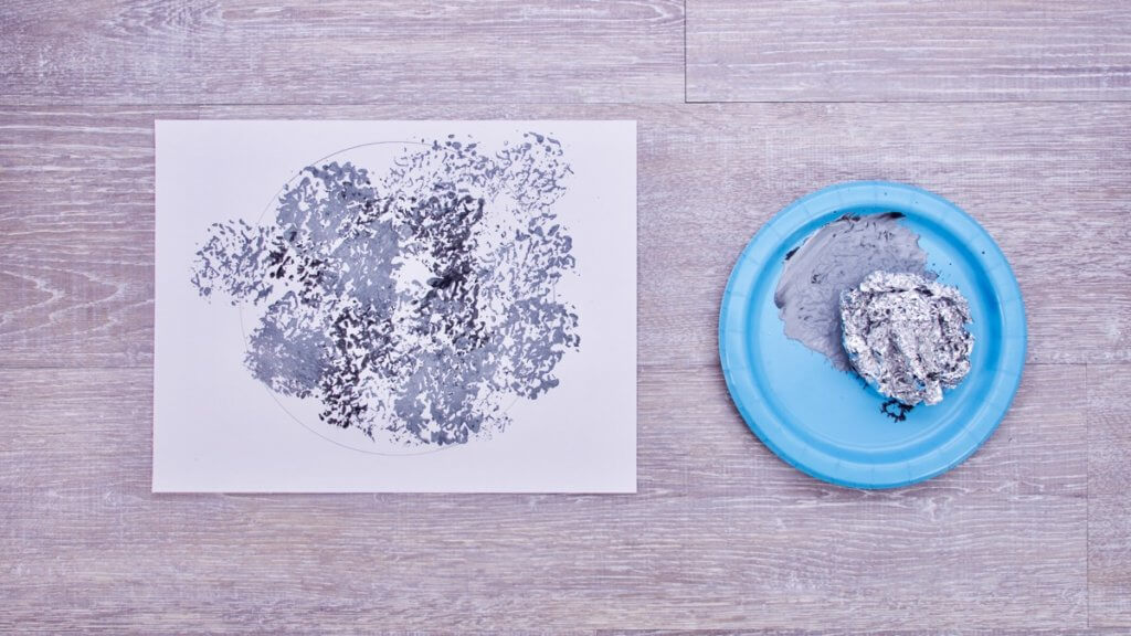 The Great Big Moon Craft - Super Simple