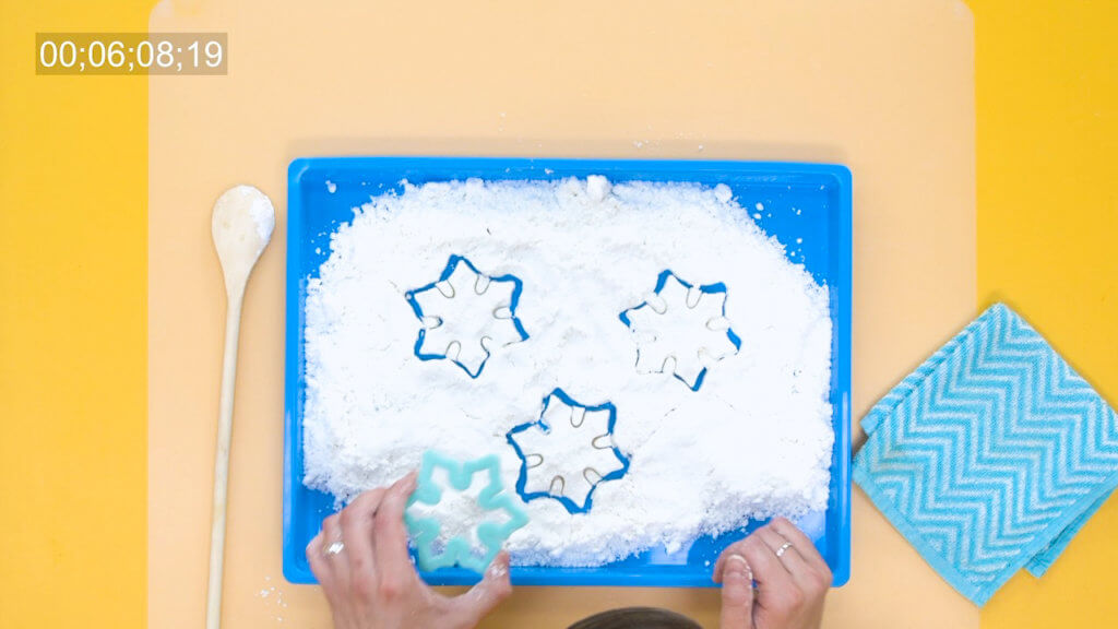 Spectacular Snow - Super Simple