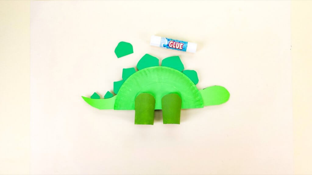 Super Simple Stegosaurus Dinosaur Craft - Super Simple
