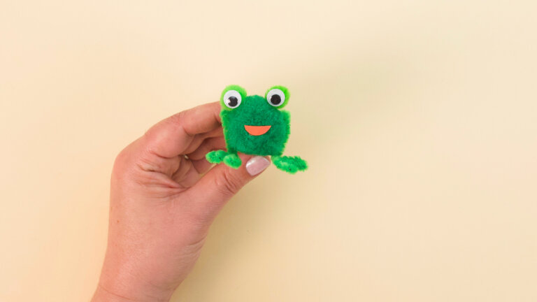 Lily Pads & Leaping Frog Counting Activity - Super Simple
