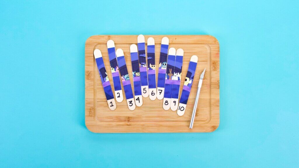 Popsicle Stick Puzzle - Halloween! - Super Simple