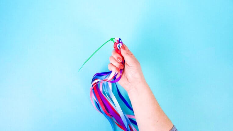 Dancing Ribbon Wands - Super Simple
