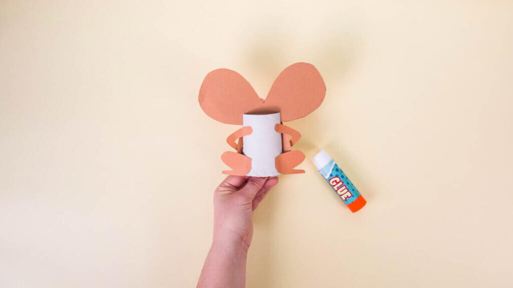 Treetop Family Mouse Craft - Super Simple
