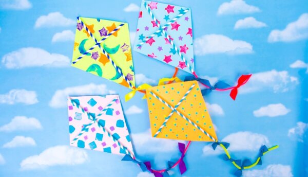 Kite Craft - Super Simple