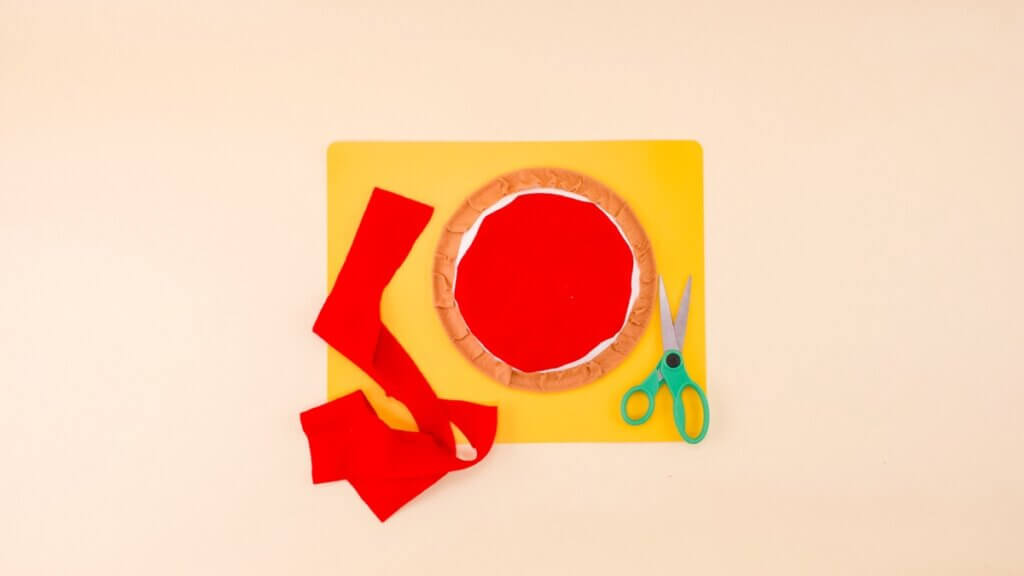 Felt Pizza Craft & Activity - Super Simple
