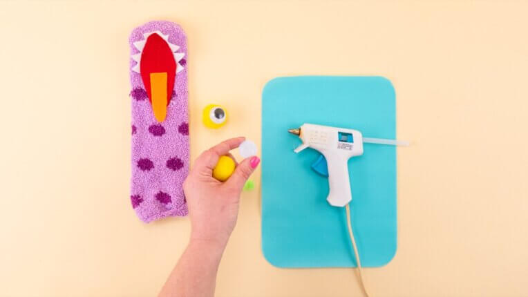 Super Simple Sock Puppet - Super Simple