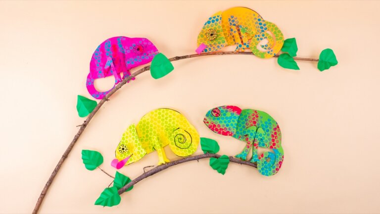 Colorful Chameleon Craft - Super Simple