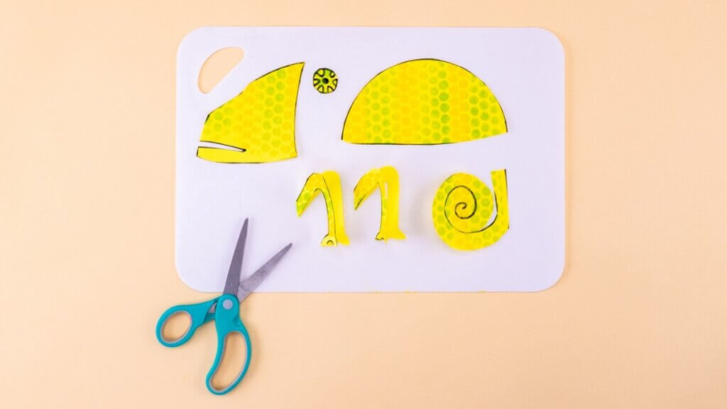 Colorful Chameleon Craft - Super Simple