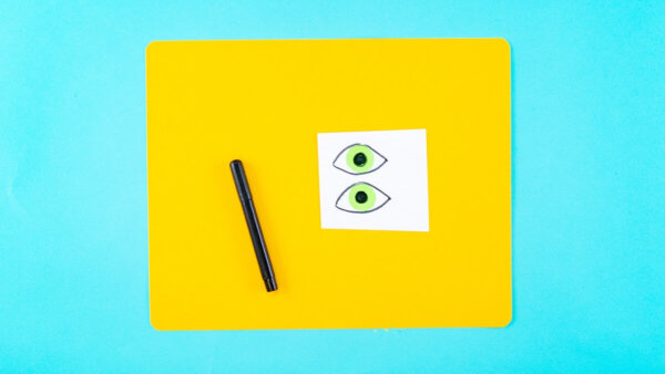 Paper Plate Portrait - Super Simple