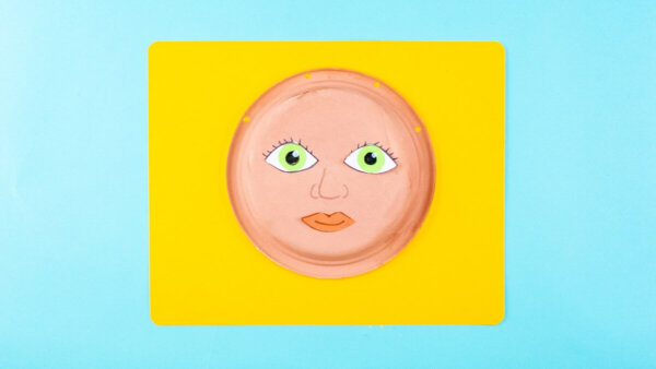 Paper Plate Portrait - Super Simple