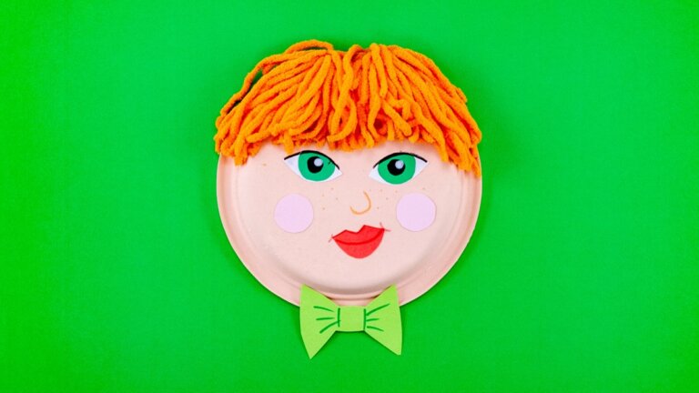 Paper Plate Portrait - Super Simple