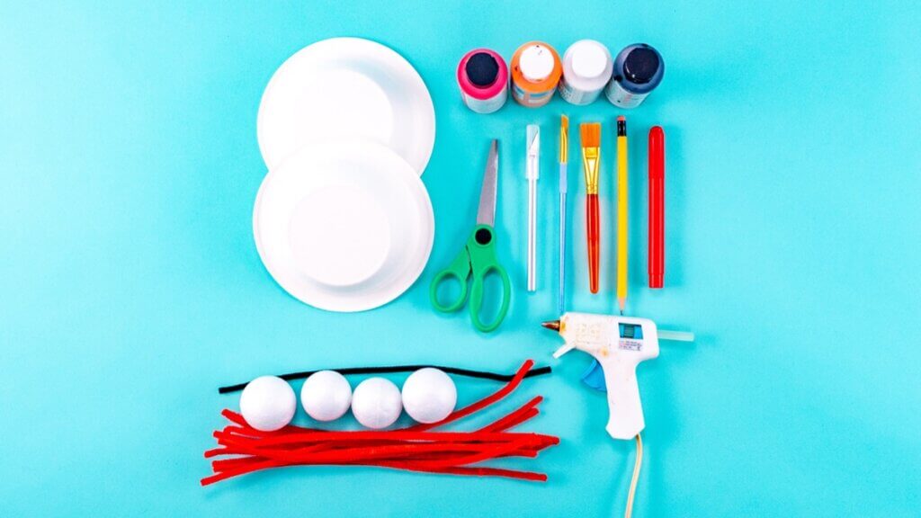 Chloe The Crab Craft - Super Simple