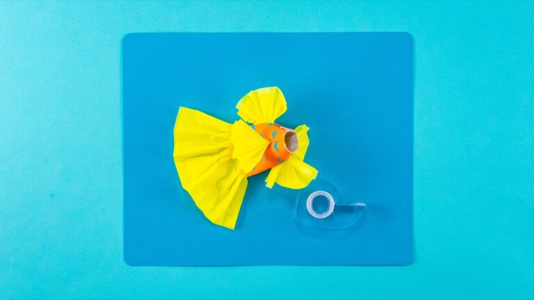 Paper Tube Fish Craft - Super Simple