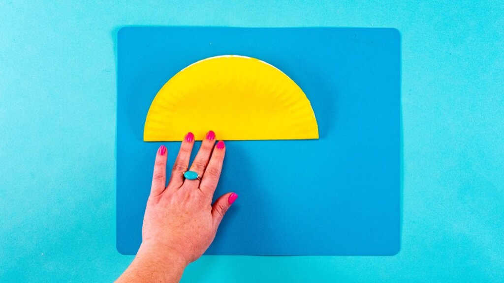 Super Simple Triceratops Dinosaur Craft - Super Simple