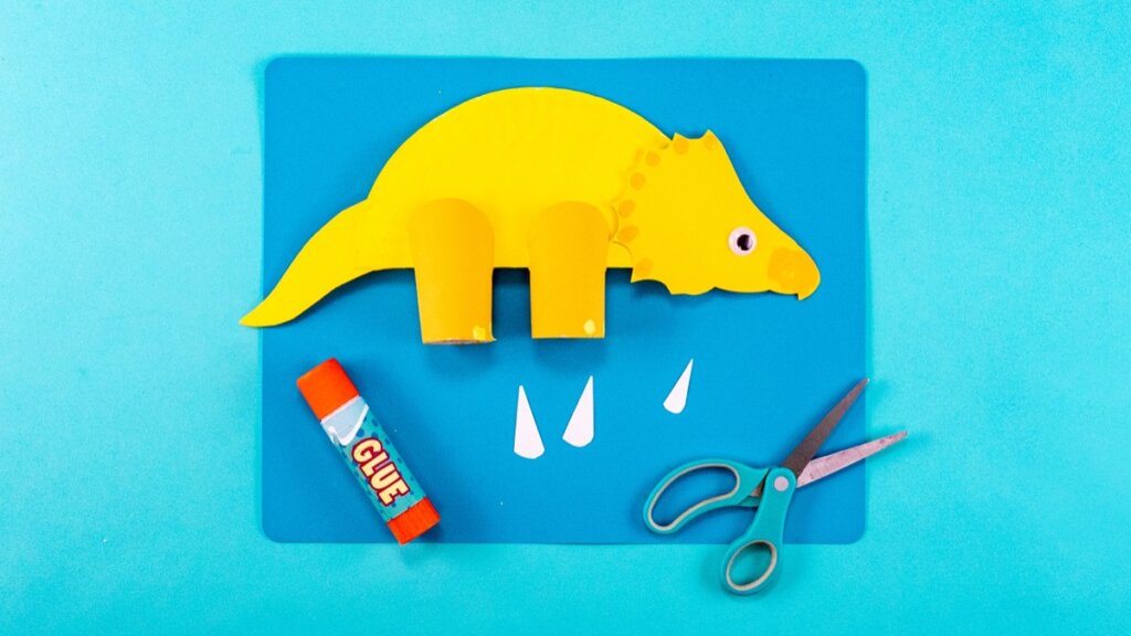 Super Simple Triceratops Dinosaur Craft - Super Simple