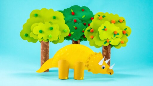 Super Simple Triceratops Dinosaur Craft - Super Simple