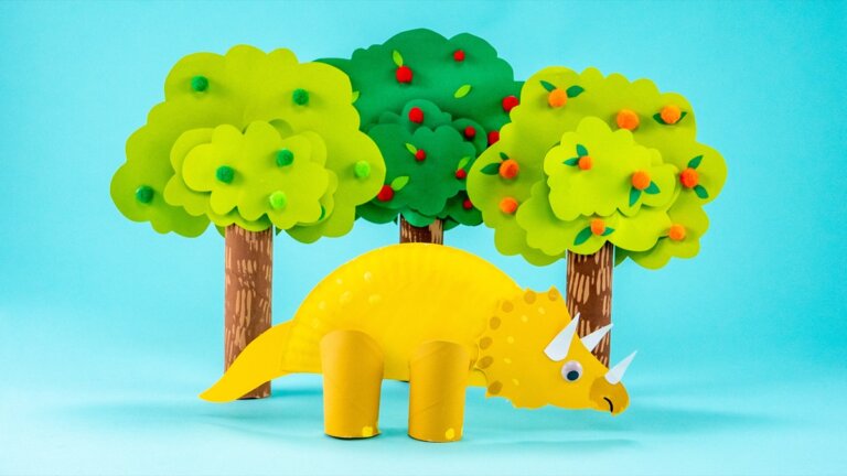 Super Simple Triceratops Dinosaur Craft - Super Simple