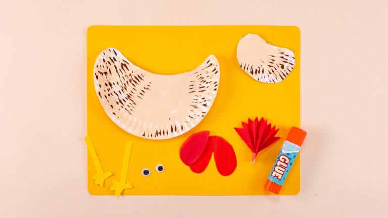 Paper Plate Chicken Craft - Super Simple