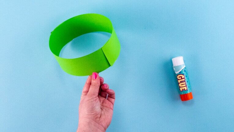 Spring Flower Crown Craft - Super Simple