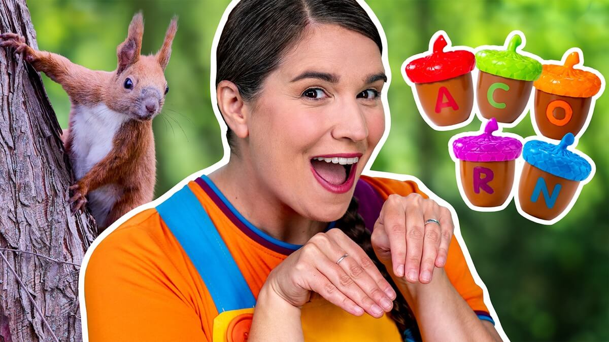 Let's Pretend To Be Squirrels! - Super Simple