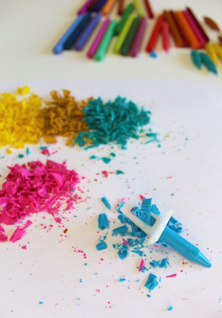 Melted Crayon Suncatchers - Super Simple