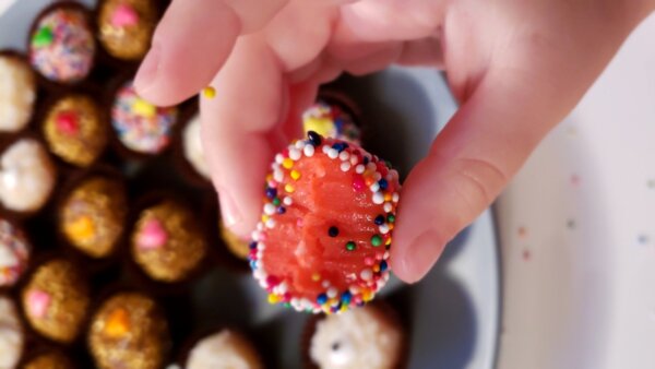 Docinhos - The Brazilian Treat! - Super Simple