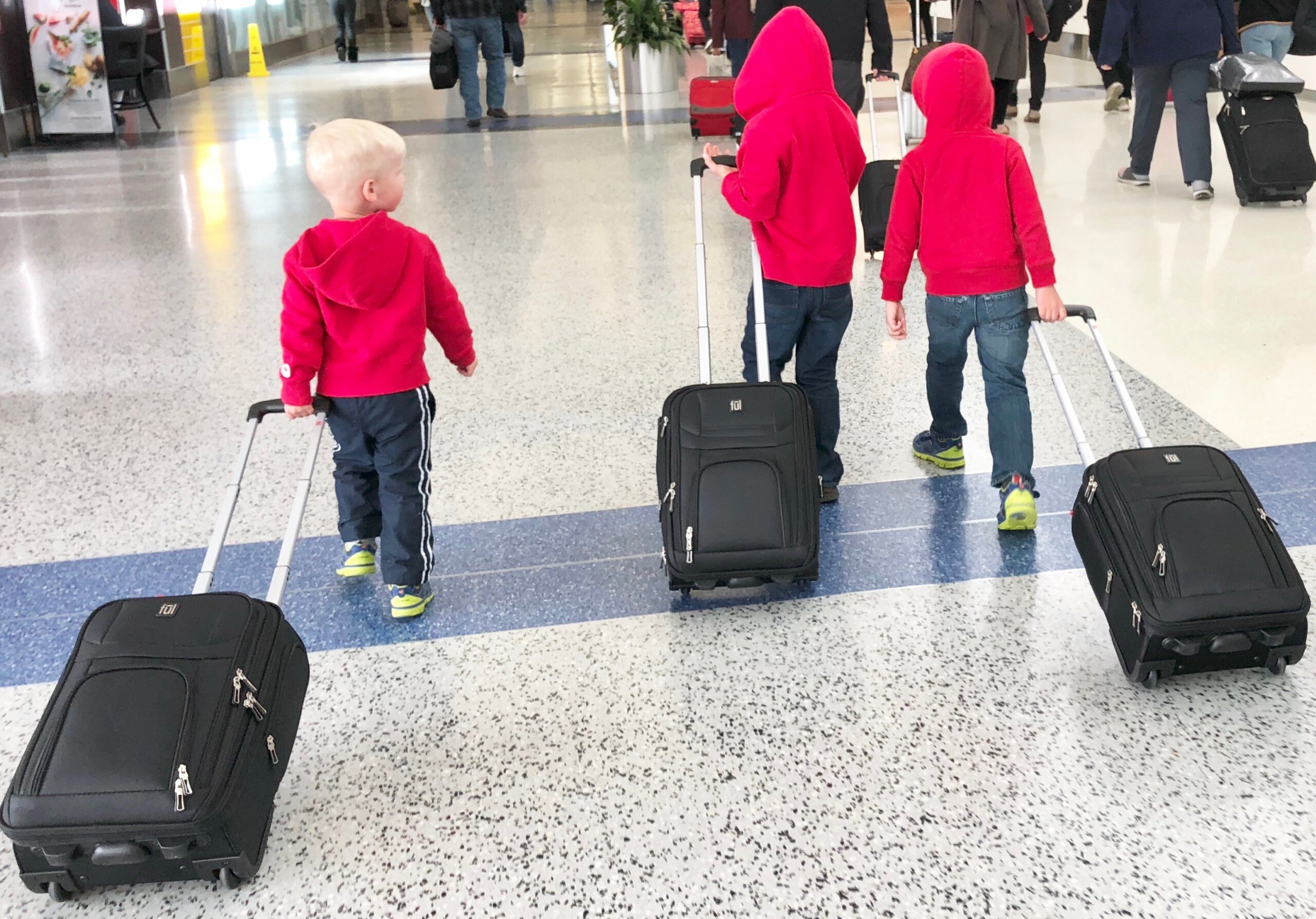 Tips for Travelling with Kids! - Super Simple