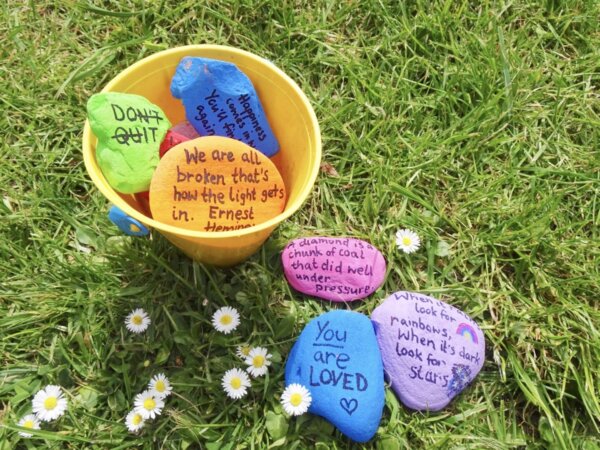 Spreading Joy #6 - Kindness Rocks - Super Simple