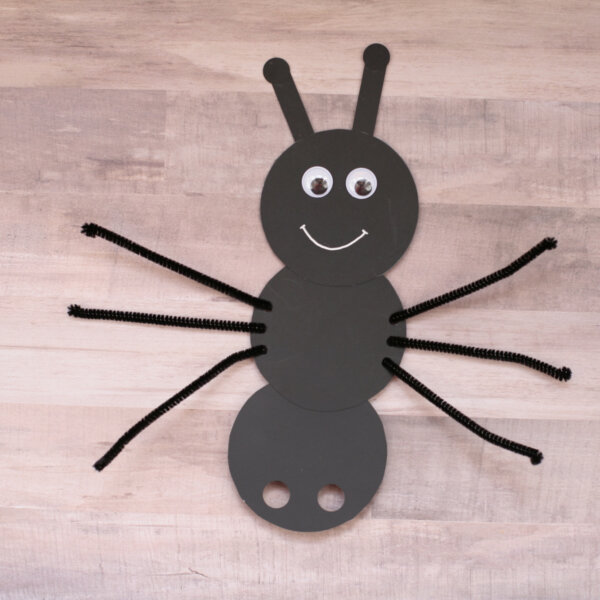 Ant Finger Puppets - Super Simple
