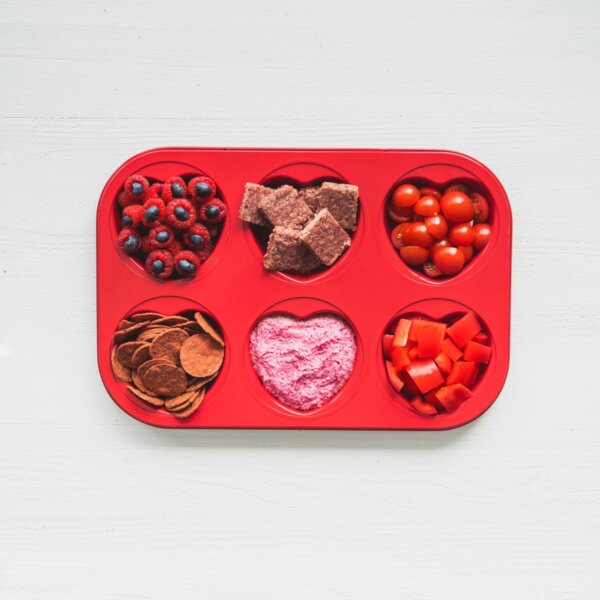 Valentine's Snacktivity Round Up - Super Simple