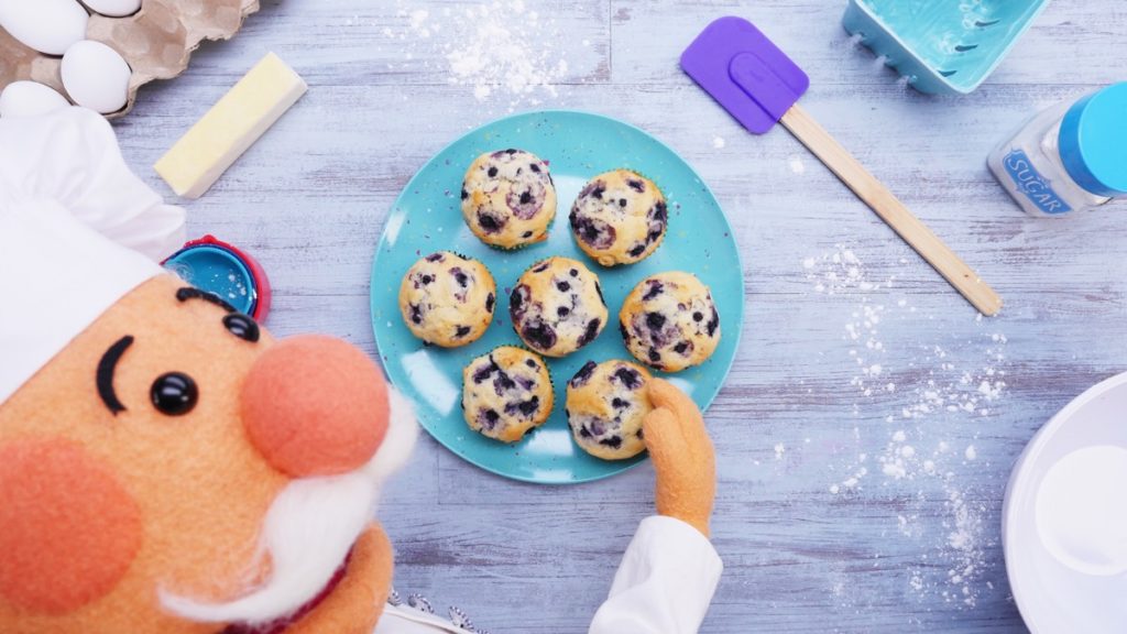 The Muffin Man - Super Simple Songs