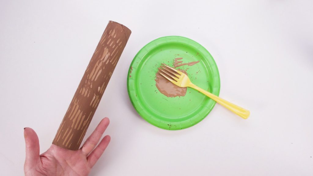 Stand Up Tree Craft - Super Simple