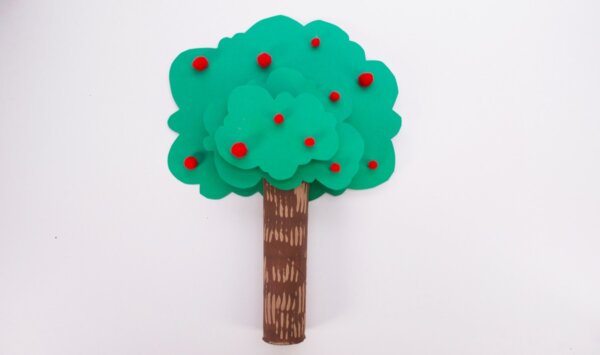 Stand Up Tree Craft - Super Simple