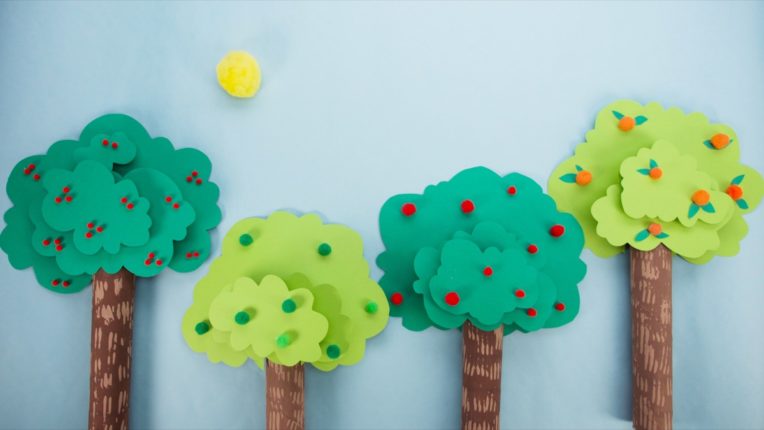 Stand Up Tree Craft - Super Simple