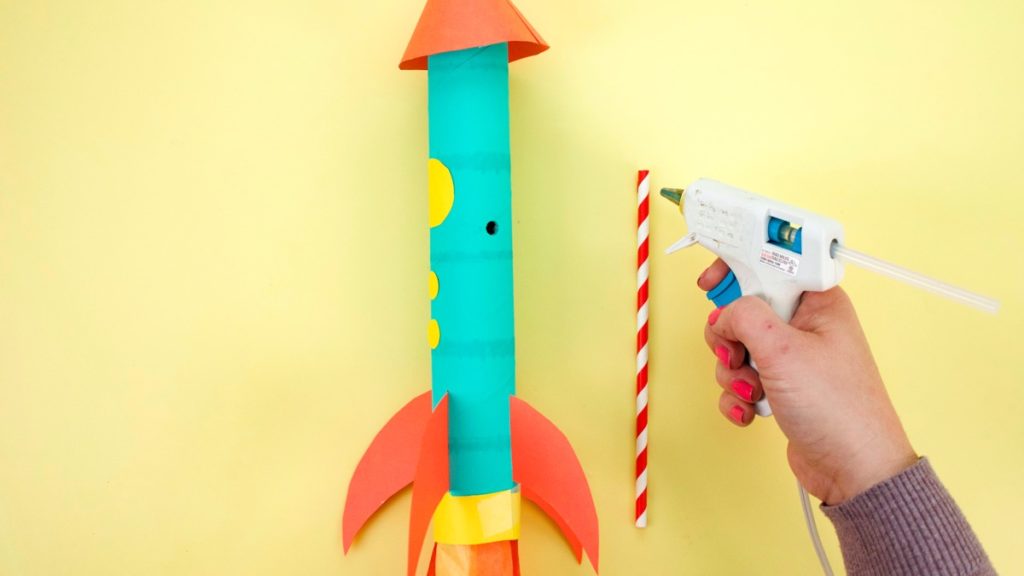Flying Rocket Ship Craft - Super Simple