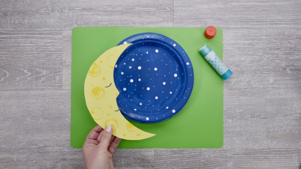 Sun and Moon Craft - Super Simple