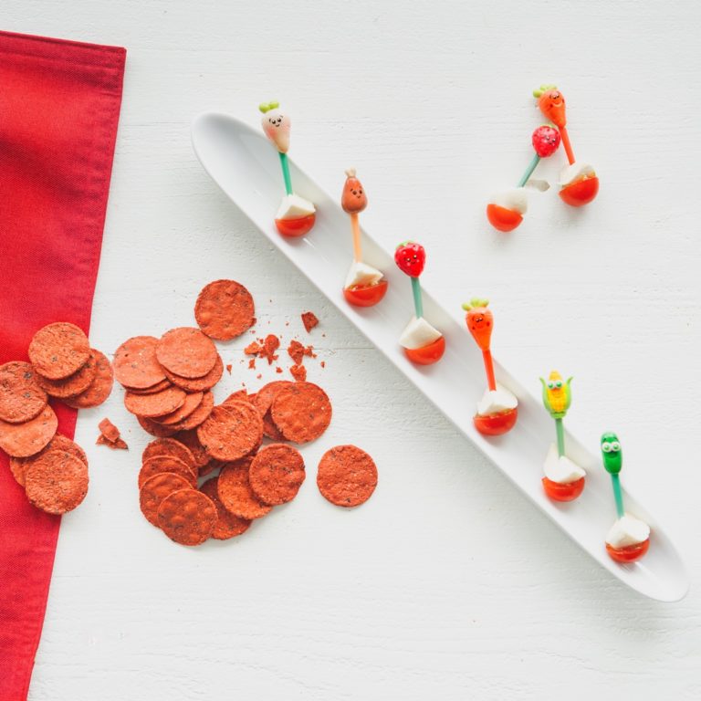 Valentine's Snacktivity Round Up - Super Simple